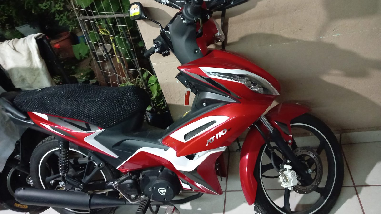 Elektra: Moto Italika AT110 a solo $10,733. - LiquidAhorros